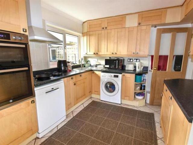 Bungalow 3 Bedroom For Sale Camborne Cornwall 389950 ELS100917458