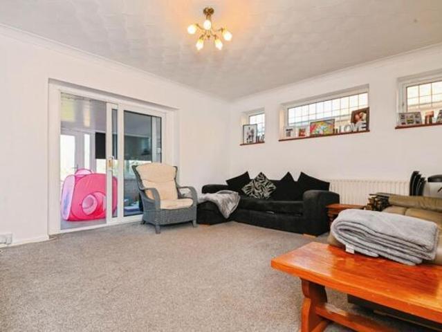 Bungalow 3 Bedroom For Sale Clacton Essex 400000 ELS99986235