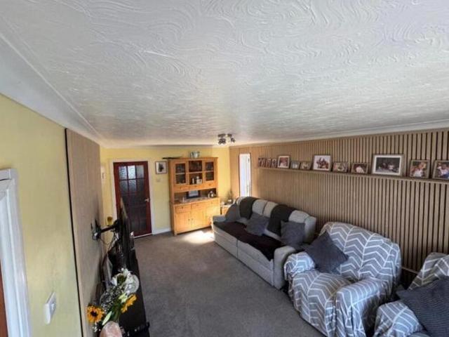 Bungalow 3 Bedroom For Sale Clacton On Sea Essex 189995 ES98648898