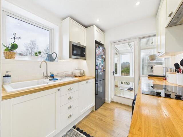 Bungalow 3 Bedroom For Sale Crediton Devon 300000 ELS100953556