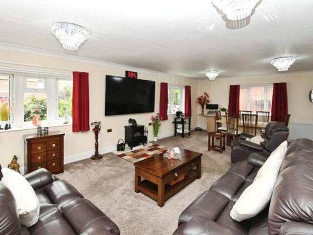 Bungalow 3 Bedroom For Sale Amber Hill Amber Hill 300000 ELS99735975