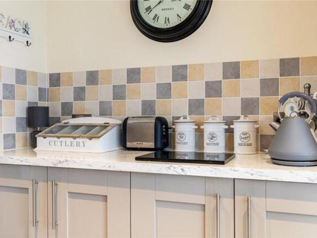 Bungalow 3 Bedroom For Sale Appledore Appledore 400000 ES101675619