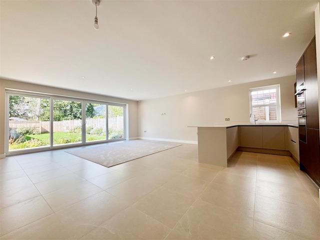 Bungalow 3 Bedroom For Sale Bournemouth Dorset 625000 ELS100191976
