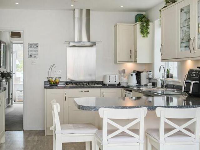 Bungalow 3 Bedroom For Sale Bognor Regis West Sussex 450000 ELS95423446