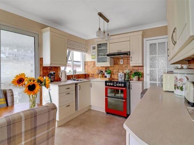 Bungalow 3 Bedroom For Sale Barnstaple Devon 420000 ES99203929