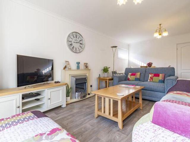 Bungalow 3 Bedroom For Sale Bletchley Buckinghamshire 499995 ES101955528