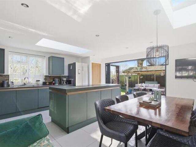Bungalow 3 Bedroom For Sale Burston Burston 465000 ES100881553