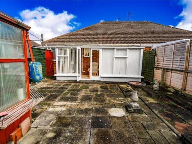 Bungalow 3 Bedroom For Sale Grimsby North East Lincolnshire 120000 ES99808542