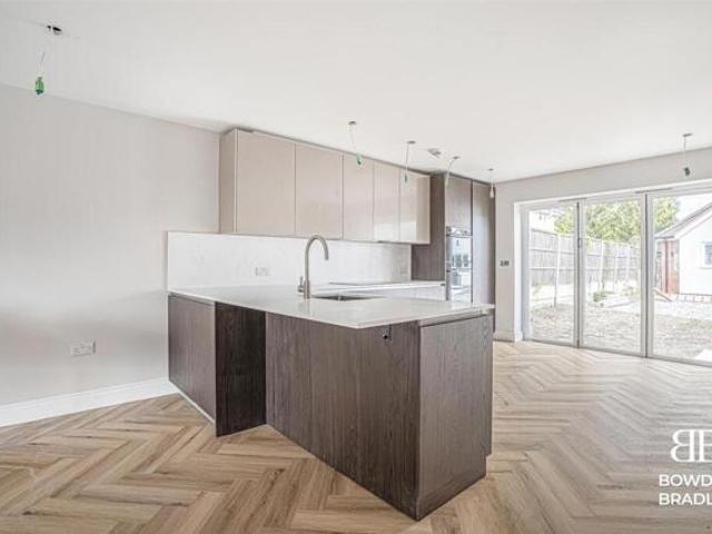 Bungalow 3 Bedroom For Sale Epping Forest Greater London 650000 ES101678680