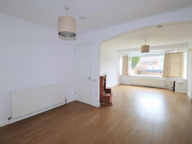 Bungalow 3 Bedroom For Sale Farnborough Hampshire 399950 ES101060207