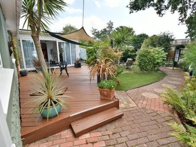 Bungalow 3 Bedroom For Sale Ferndown Dorset 525000 ES101199965