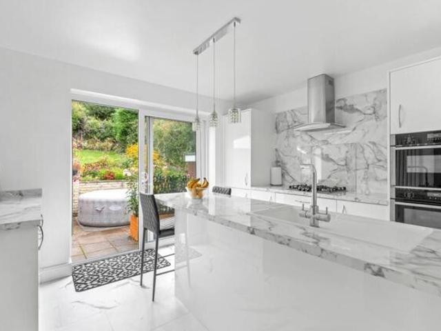 Bungalow 3 Bedroom For Sale Hazlemere Buckinghamshire 550000 ES100024228