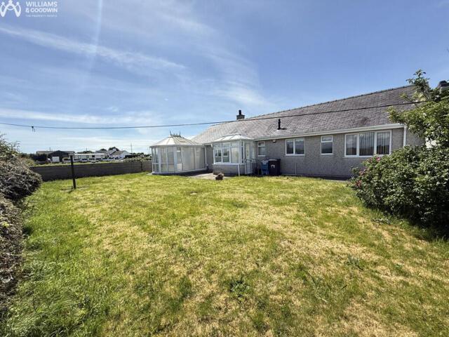 Bungalow 3 Bedroom For Sale Isle Of Anglesey Isle Of Anglesey 385000 ES101677566