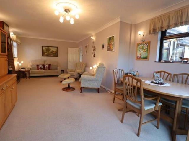 Bungalow 3 Bedroom For Sale Leigh Southend on Sea 450000 ES100733591