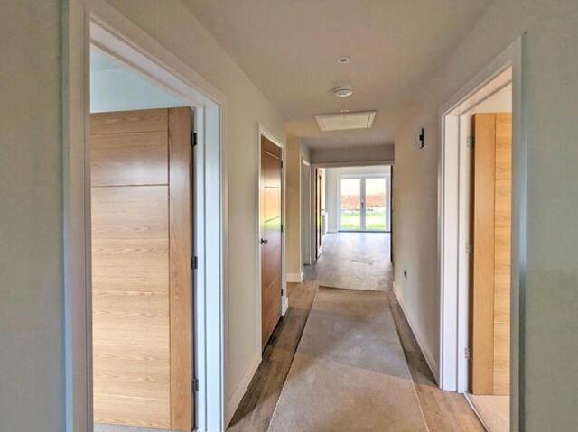 Bungalow 3 Bedroom For Sale Lymington Hampshire 750000 ES100614992