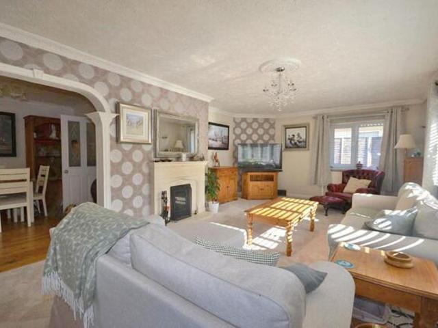 Bungalow 3 Bedroom For Sale Milton Keynes Milton Keynes 600000 ES100854946