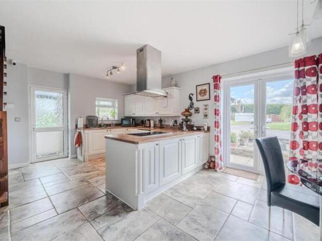 Bungalow 3 Bedroom For Sale Nottinghamshire Nottinghamshire 500000 ES98612557