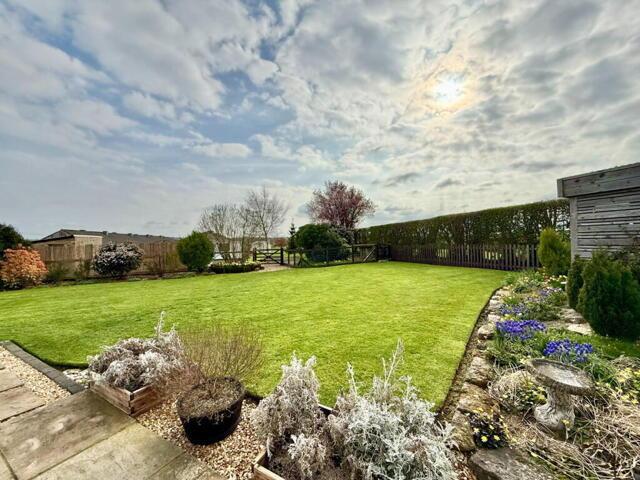 Bungalow 3 Bedroom For Sale North Yorkshire North Yorkshire 599950 ES101892141