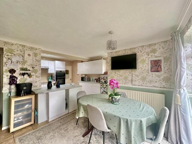 Bungalow 3 Bedroom For Sale Northampton Northamptonshire 280000 ES101059706
