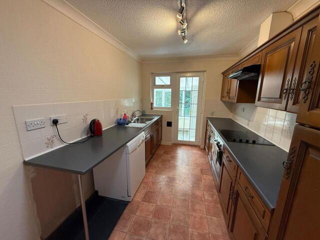 Bungalow 3 Bedroom For Sale Newton Abbot Devon 300000 ELS98404507