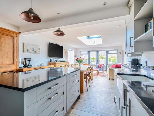 Bungalow 3 Bedroom For Sale Somerset Somerset 500000 ELS101677180
