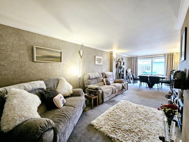 Bungalow 3 Bedroom For Sale Scarborough North Yorkshire 275000 ES101316361