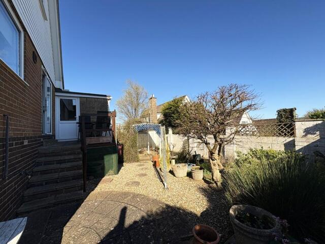 Bungalow 3 Bedroom For Sale Seaton Devon 345000 ES100579187