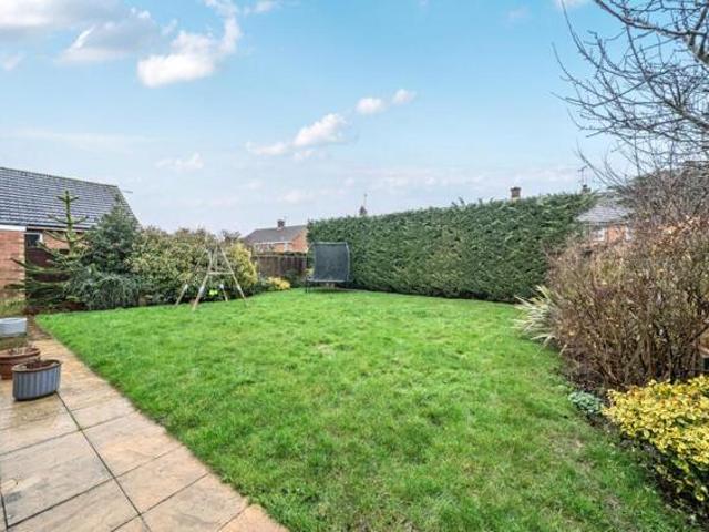 Bungalow 3 Bedroom For Sale Shurdington Gloucestershire 485000 ES101674691