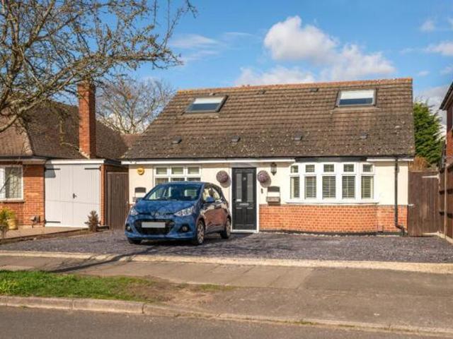 Bungalow 3 Bedroom For Sale Shepperton Surrey 650000 ES99344975