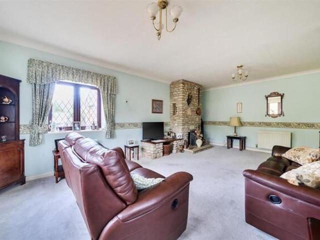 Bungalow 3 Bedroom For Sale Sherborne Dorset 500000 ES99571907