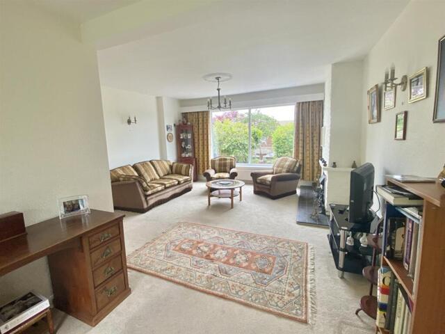 Bungalow 3 Bedroom For Sale Shrewsbury Shropshire 385000 ELS100579057