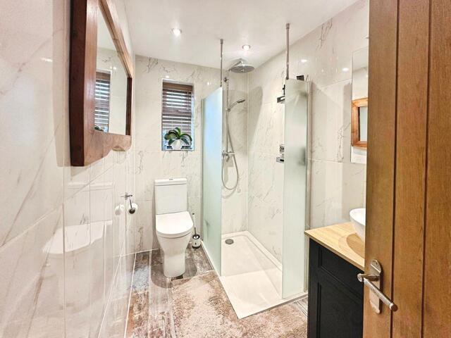 Bungalow 3 Bedroom For Sale St. Osyth Essex 400000 ES101025842