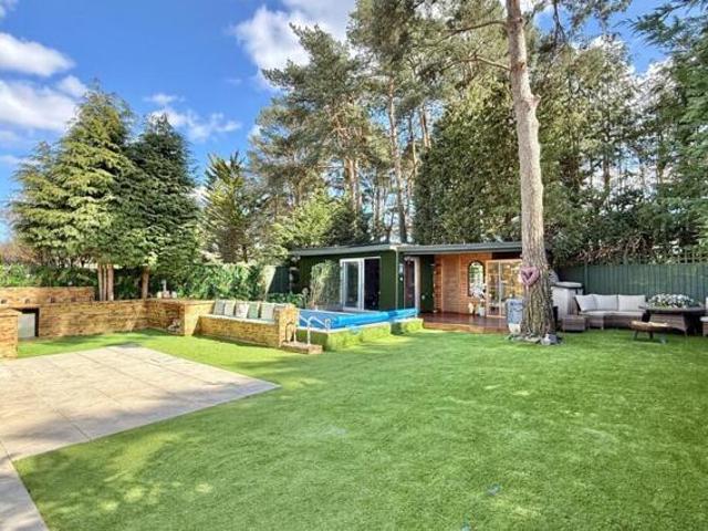 Bungalow 3 Bedroom For Sale St. Leonards Hampshire 779000 ES101955287