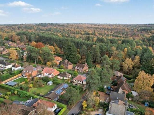 Bungalow 3 Bedroom For Sale Surrey Hampshire 650000 ES98204946