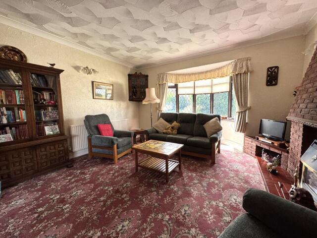 Bungalow 3 Bedroom For Sale Swadlincote Derbyshire 375000 ES101059926