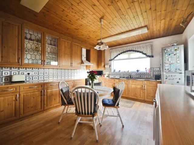 Bungalow 3 Bedroom For Sale Potters Bar Hertfordshire 700000 ES98649074