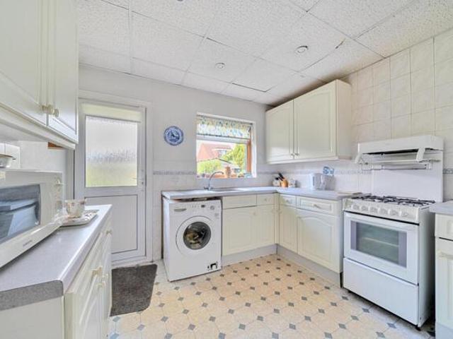 Bungalow 3 Bedroom For Sale Ruislip Great London 625000 ES98834503