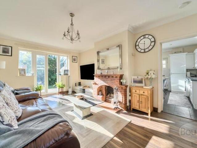 Bungalow 3 Bedroom For Sale Woking Surrey 875000 ES101955473