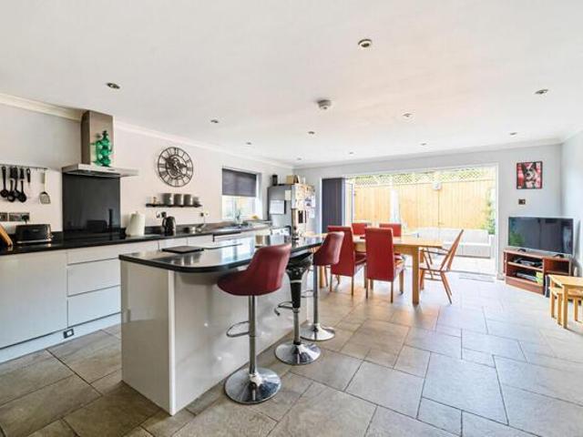 Bungalow 3 Bedroom For Sale Winchester Hampshire 570000 ELS100615142