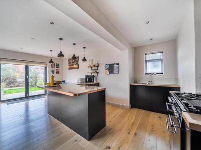 Bungalow 3 Bedroom For Sale Wroughton Swindon 425000 ELS100426063