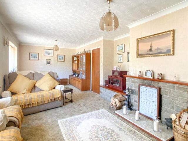 Bungalow 3 Bedroom For Sale Wye Powys 375000 ELS99277691