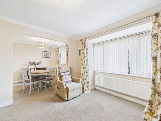 Bungalow 3 Bedroom For Sale Telford Shropshire 270000 ES100987763