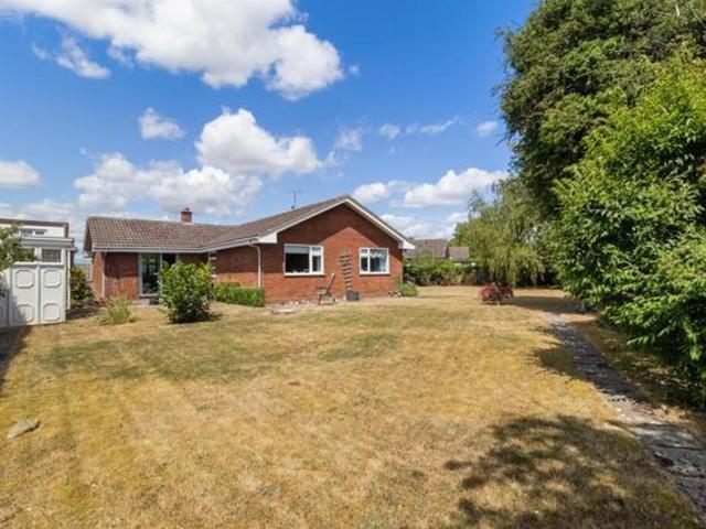 Bungalow 3 Bedroom For Sale Upton Upon Severn Worcestershire 460000 ES94028421