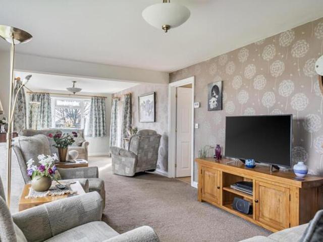 Bungalow 3 Bedroom For Sale Upavon Upavon 485000 ES99092416