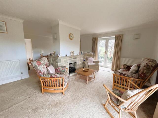 Bungalow 3 Bedroom For Sale Uploders Uploders 450000 ES99437123