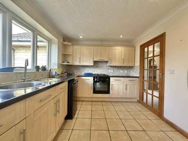 Bungalow 3 Bedroom For Sale Yeovil Somerset 425000 ELS99029419