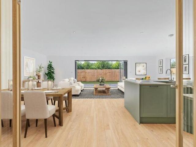 3 Bedroom Bungalow Spalding Lincolnshire 87306742