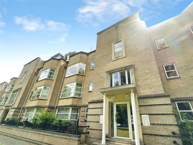 Bungalow to rent in Petersfield Mansions, Petersfield, Cambridge, CB1 | Leaders