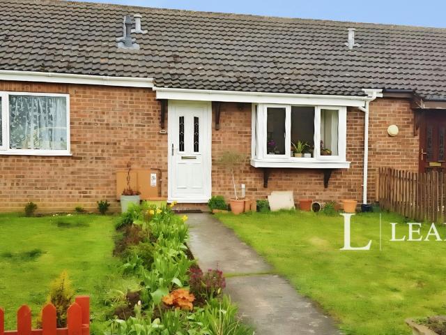 Bungalow to rent in Russet Close, Beccles, Suffolk, NR34 | Leaders