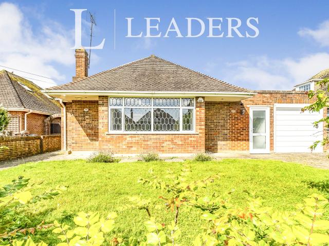 Bungalow to rent in Southsea Avenue, Goring by Sea, Worthing, BN12 | Leaders